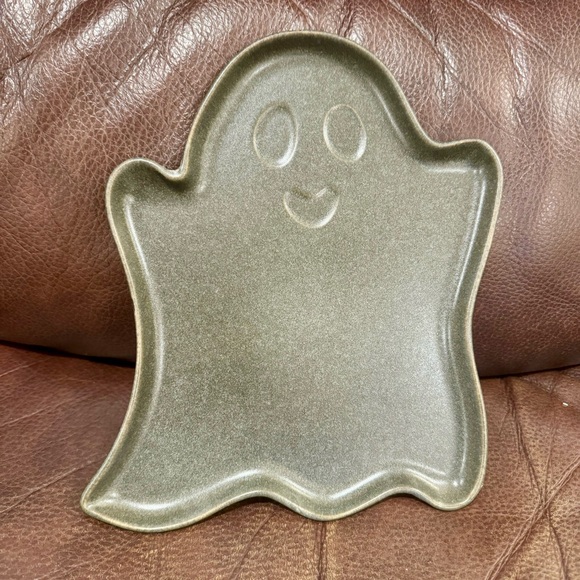 Cobwebs And Cauldrons | Holiday | Spooky Ghost Stoneware Halloween ...